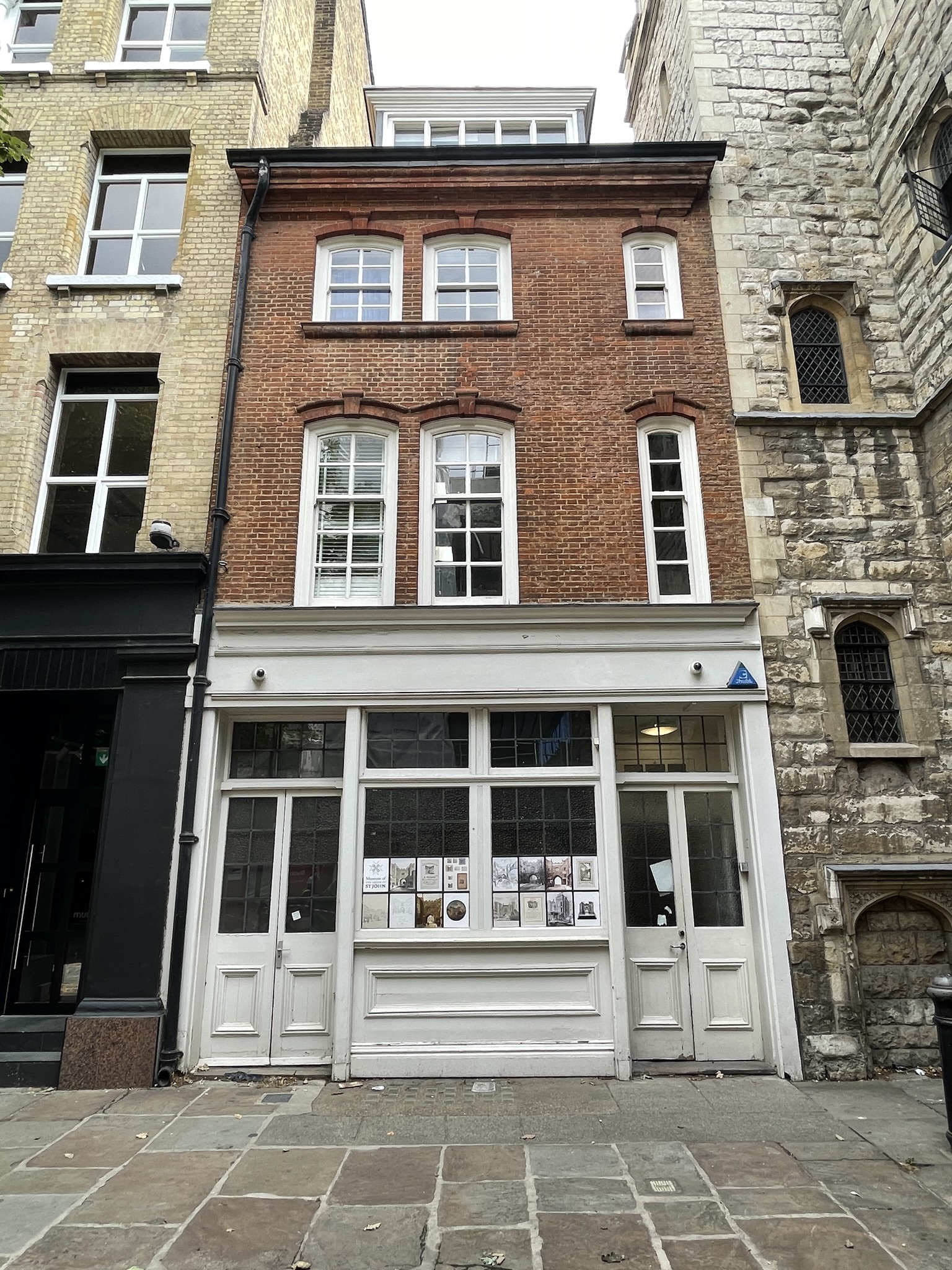 St John’s Square, Clerkenwell, London, EC1 – John Keller | My Kind of Town