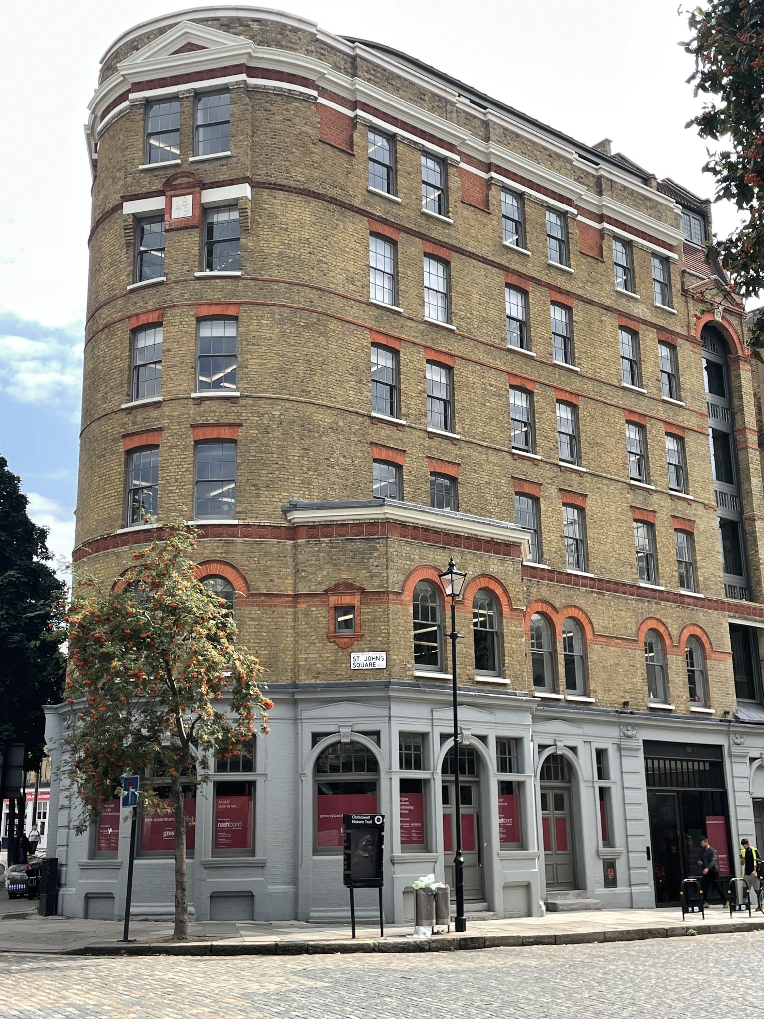 St John’s Square, Clerkenwell, London, EC1 – John Keller | My Kind of Town