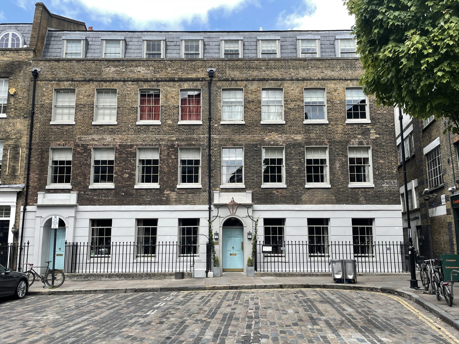 St John’s Square, Clerkenwell, London, EC1 – John Keller | My Kind of Town